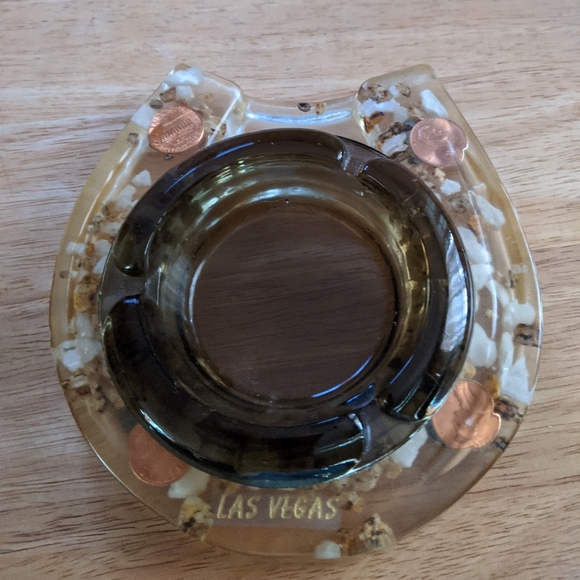 No Brand | Accents | Vintage Las Vegas Souvenir Ashtray Horseshoe ...